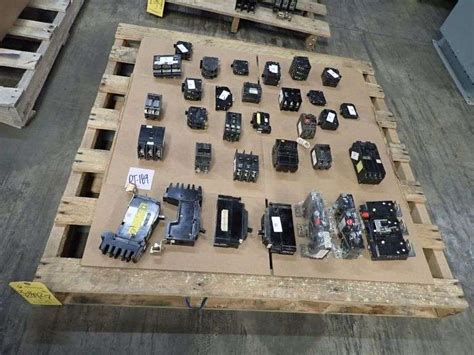 Lot Of Assorted Circuit Breakers Yellow Tag Auctions