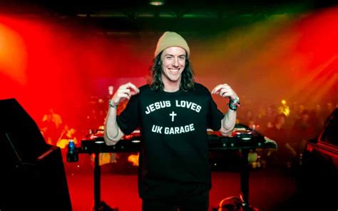 Neumonic Puts His Best Foot Forward On This Ones Nawty Edm Identity