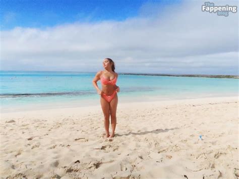 Avani Gregg Sexy 13 Photos Thefappening