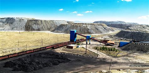 БАГАНУУР ХК Багануурын уурхайн вэб сайт