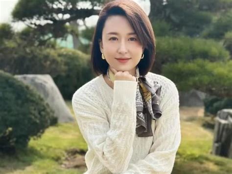 曝央視美女主持張蕾已離職，發傷感文案後，獨自前往西藏旅遊散心 每日頭條