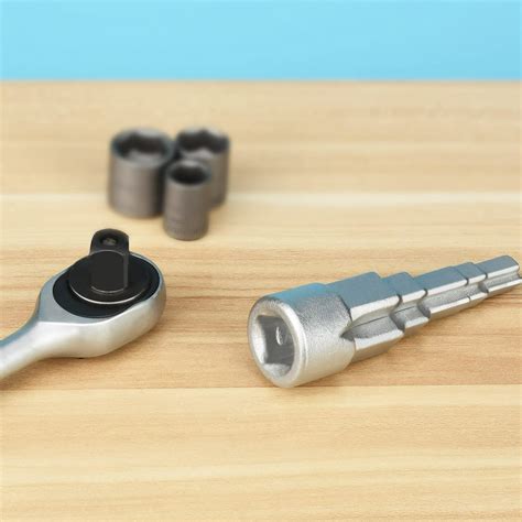 Llave Universal Para Tuercas De Válvula Llave Escalonada Con Llave