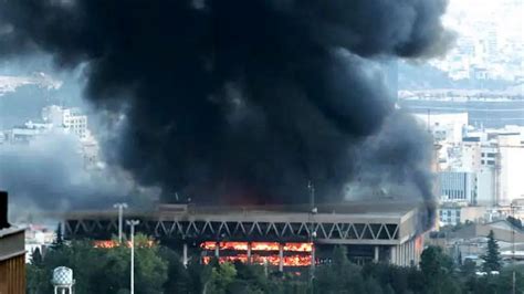 بازدید رئیس‌جمهور از ساختمان شیشه‌ای صداوسیماویدئو