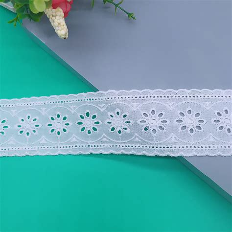 Custom 2 Eyelet Trim