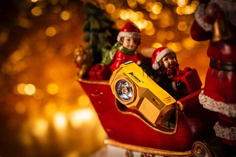 Wuben Engineers Group Sparking Collaboration Among Flashlight Enthusi