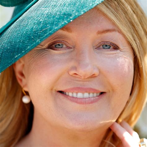 Desert Island Discs Kirsty Young Steps Down As Host