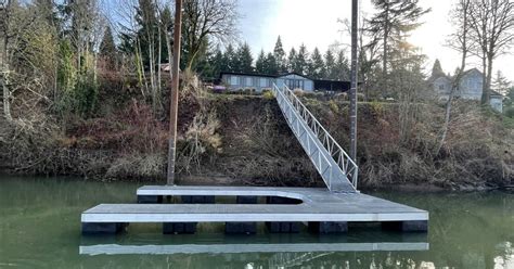 Fixed Vs Floating Boat Docks Which To Choose Kc Marine