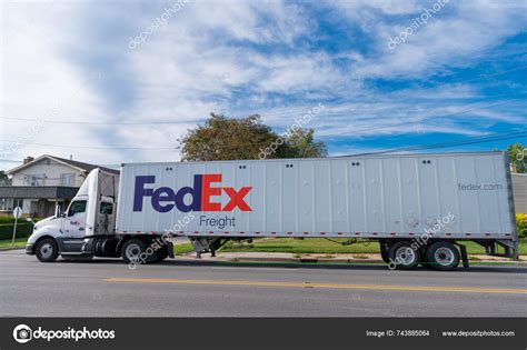Chicago Usa August 2024 Truck Fedex Container Truck Road Fedex — Stock