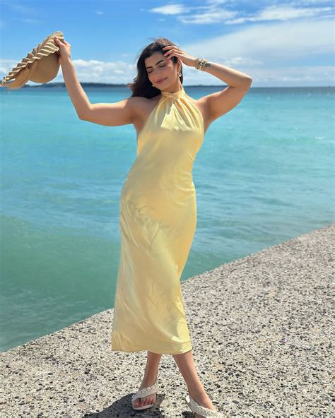 Simrithi Bhatijas Feet