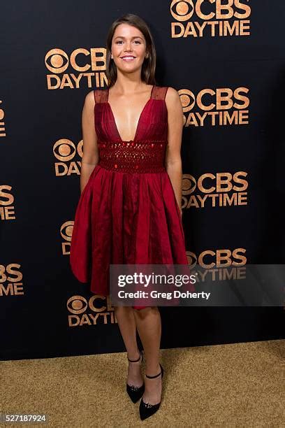 Elizabeth Bogush Photos And Premium High Res Pictures Getty Images
