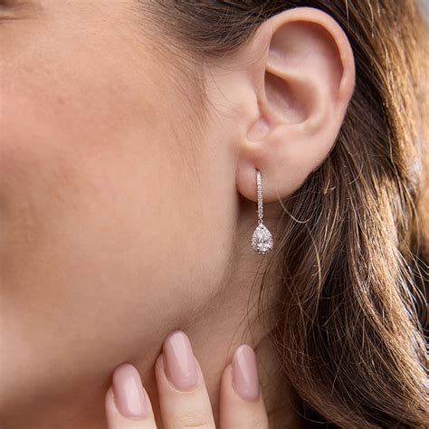 23 Ctw Pear Lab Grown Diamond Halo Single Drop Earring Grownbrilliance