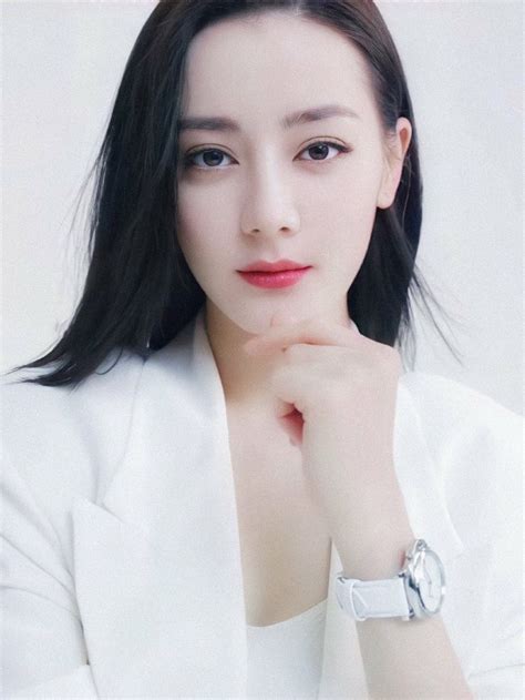 Pin Von 🍒𝑿𝒊𝒂𝒐𝒇𝒆𝒏𝒈🍒 ️ Auf Dilireba ตี๋ลี่เร่อปา 迪丽热巴