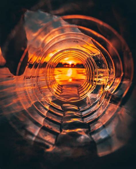 Photographer Uses Creative Tricks To Take Amazing Pictures 12 Pics Perspective Photography