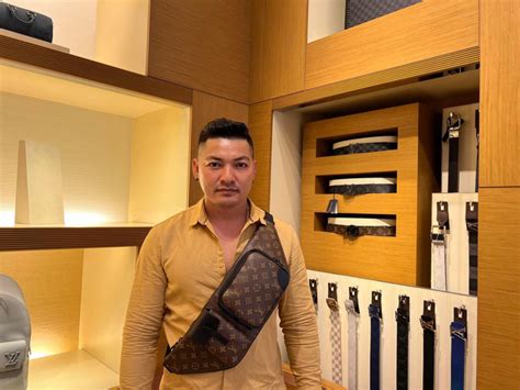 រាប់ឆ្នាំជួបគ្នាម្ដង តួអង្គទុំទាវ នៅតែក្មេងស្អាតសង្ហា Khmerload Cambodia Latest News