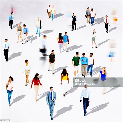 다양한 민족 다양성 민족별 투게더니스 편차입니다 군중 걷기에 대한 스톡 사진 및 기타 이미지 걷기 다민족 그룹 단체 Istock