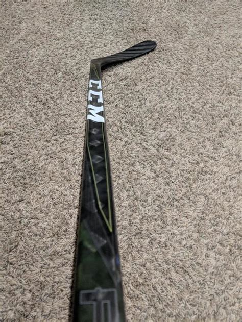 Ccm Trigger Asy Stick Senior Right R P29 Curve 75 Flex Sold Hockey Sticks Sidelineswap