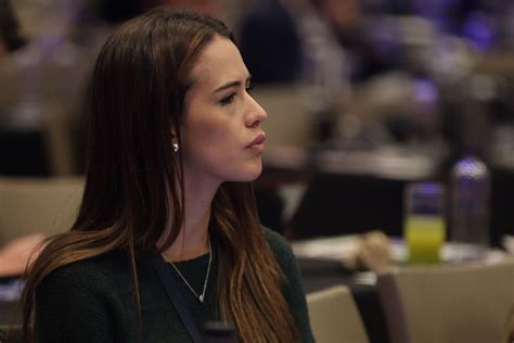 Mafe Carrascal Recibió Críticas Por “boletear” A Empleada Del Congreso