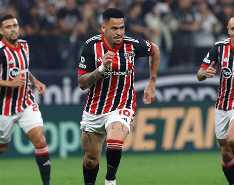 Luciano recebe terceiro amarelo e desfalca São Paulo na volta da