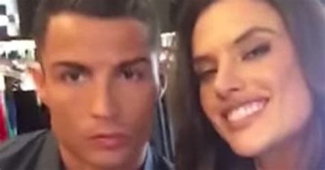 Video Así Fue La Sugerente Sesión De Fotos De Alessandra Ambrosio Y