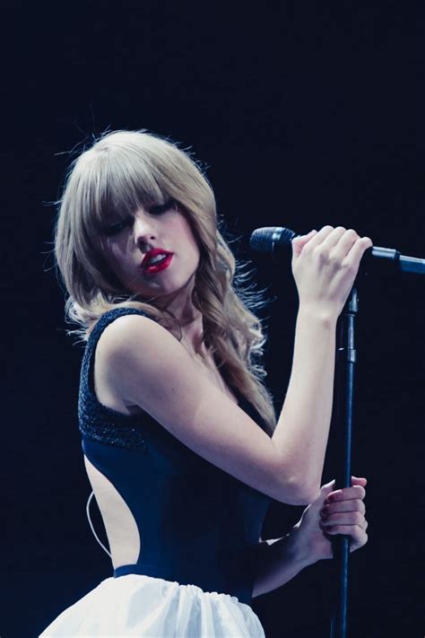 Taylor Swift Taylor Swift Concert Pictures Ideas Taylor Swift