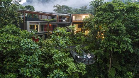 Tour In Mindo To Explore Ecuadors Cloud Forest Local Travel Agency