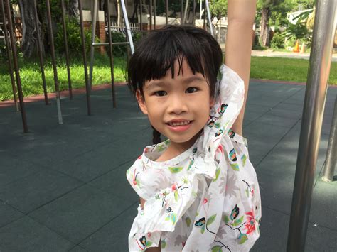 台中市仁愛美語數學補習班 仁愛暑期育樂營 快樂童年在仁愛 暑假課程安排： 預習下學期國字注音：把字練工整、練漂亮