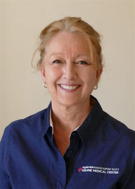 Vmcvm Staff Spotlight Sharon Peart Virginia Tech News Virginia Tech