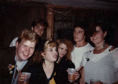 30 Photos That Show What College Parties Looked Like In The 80s