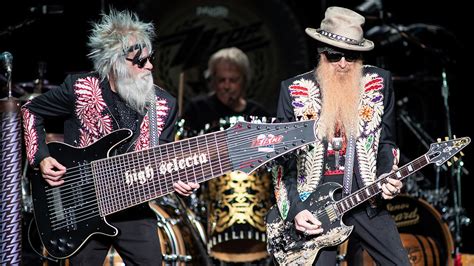 Zz Tops Elwood Francis On His 15 String ‘high Selecta Bass Guitar World