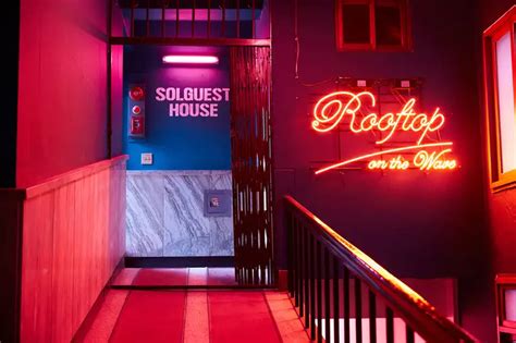 조명으로 포인트를 준 빈티지 컨셉 73평 게스트하우스 인테리어