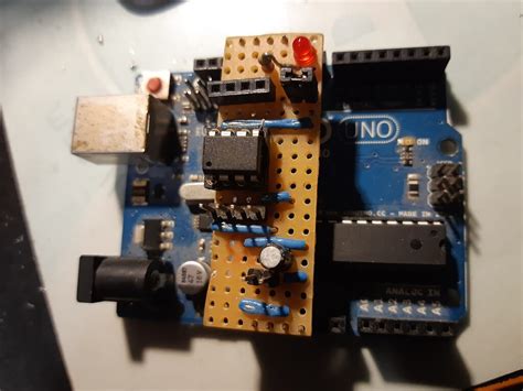 Solved Trying To Program Attinys Can You See What I Am Doing Wrong