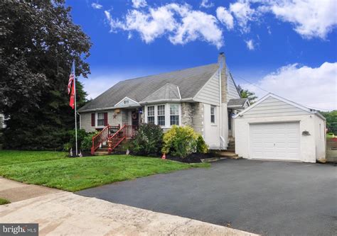 611 Mervine St Pottstown Pa 19464 See Est Value Schools And More