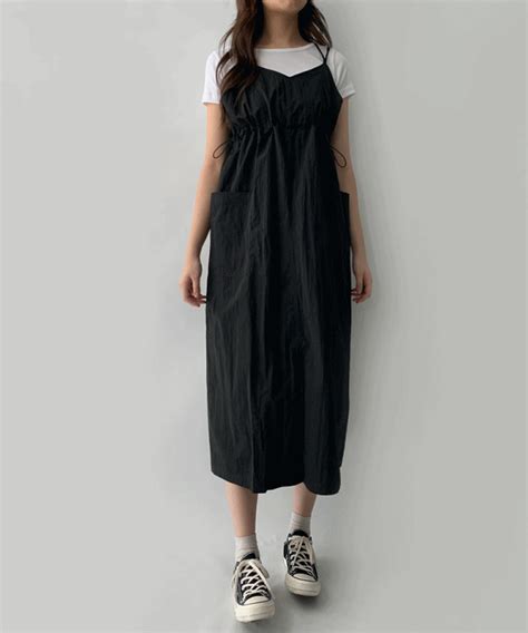 [끈조절ok] 그리치 스트랩 목끈 스트링 나시 뷔스티에 롱원피스 봄 여름 가을 바스락 나일론 민소매 롱치마 레이어드 오버핏 루즈핏 기본템 시원한 데일리룩 에이블리