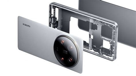 Wymienny wyświetlacz Xiaomi Ultra Titanium Edition kosztuje więcej niż poprzednik