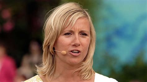 Andrea Kiewel Mit Jürgen Drews Unter Der Dusche „zdf Fernsehgarten