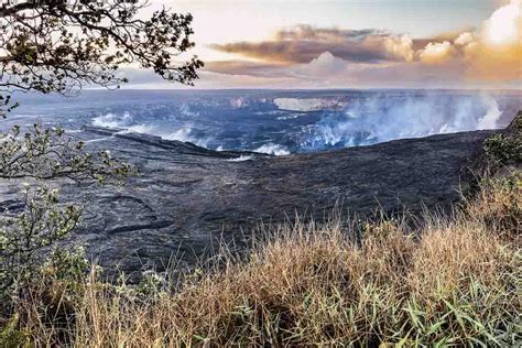 Kilauea Caldera Overlook