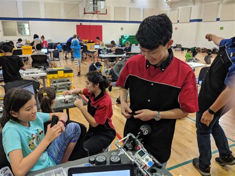 Bellevue Y Lego Robotics Camp Robot U