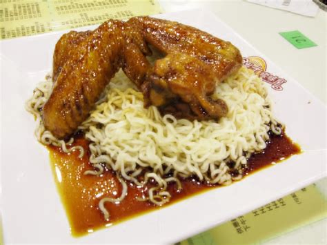 我與美食有緣 生活版 豉油雞翼撈公仔麵~~也不及見你e小姐