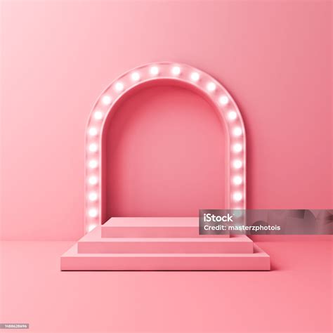 빈 분홍색 직사각형 연단 받침대 무대 또는 제품 프레젠테이션 플랫폼에는 분홍색 파스텔 색상의 벽 배경에 빛나는 복고풍 흰색 네온 전구가 그림자가 있는 최소한의 개념적 3d