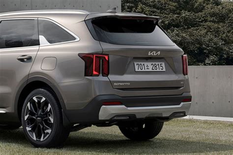 동급 1위는 따놓은 당상 기아 더 뉴 쏘렌토 공개