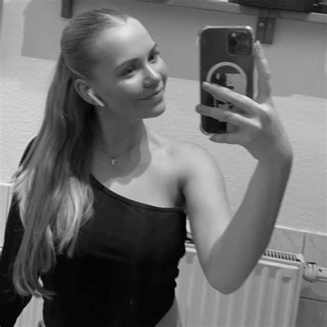 A Lissy G Threads Say More