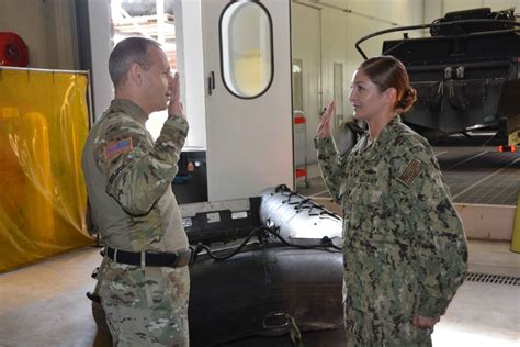 Dvids Images Socaf Commander Visits Navsciatts Image 10 Of 11