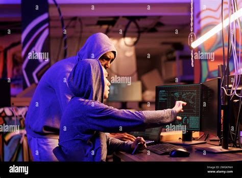 Hacker Sharing Ideas About Breaking Into Government Server Showing