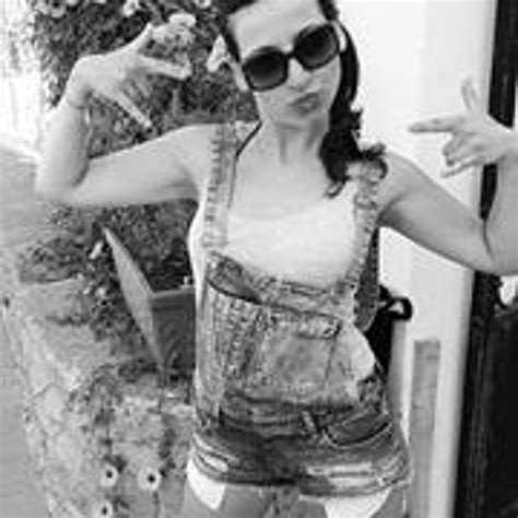 Stream Daniela Crisafulli 1 Music Listen To Songs Albums Playlists For Free On Soundcloud