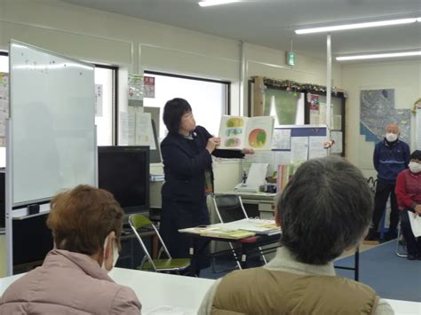 1月31日火藤江駅前オアシスで「絵本を楽しむ会」を開催しました。 藤江校区まちづくり協議会