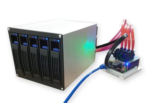 Radxa Penta SATA HAT เปนอปกรณทเพม SATA drive สงสด ตวให Raspberry Pi สำหรบ NAS