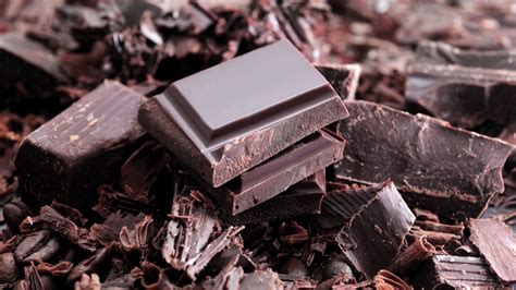 10 Delicious Ways To Elevate Chocolate Mousse