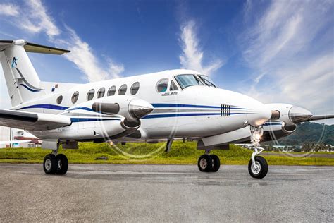 Beechcraft King Air 200 Privex Aviation
