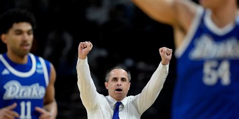 No 11 Seed Drake Holds On After Blowing Big Lead And Beats Missouri 67