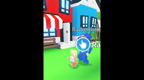 ИЩУ МАМУ В АДОПТ МИ И ВЫПРАШИВАБ ПЕТА 1 ЧАСТЬ Roblox рекомендации роблокс Youtube